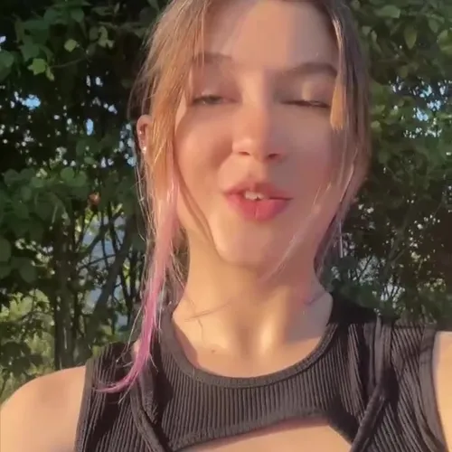 سلنا دنس فیلم ویسگون